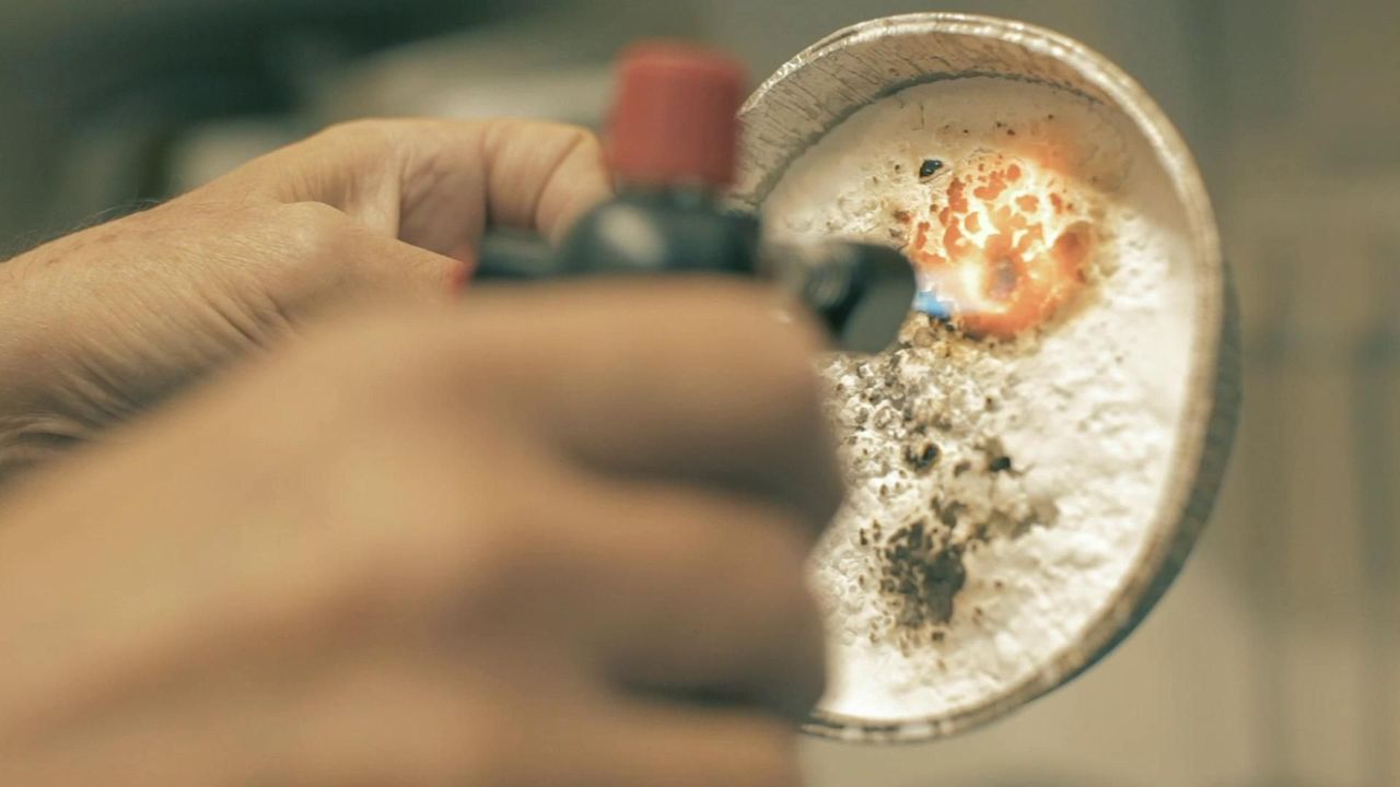 How does the 'wonder material' Starlite actually work? - BBC Reel