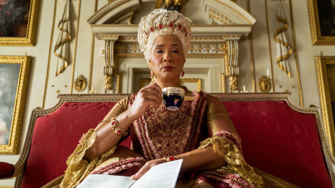 The iconic images capturing the magic of the 80s - BBC Reel