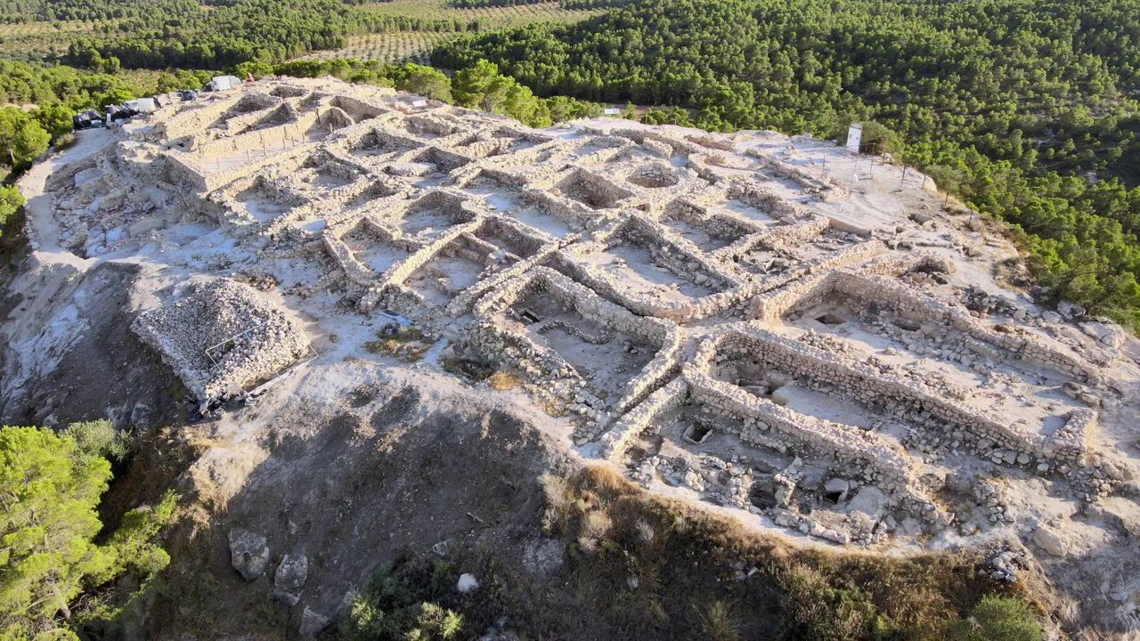 The Maya world untouched for centuries - BBC Reel