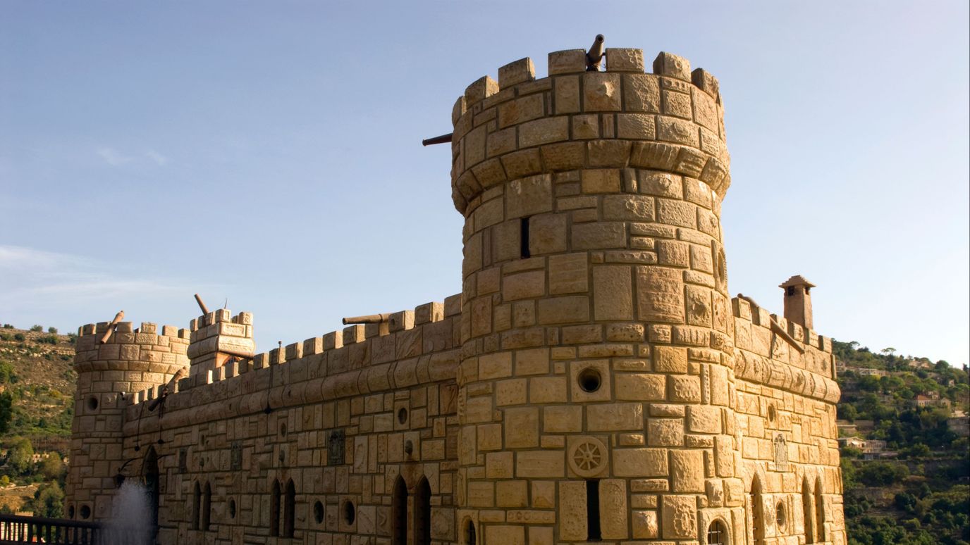 The Lebanese man who built his own castle - BBC Reel