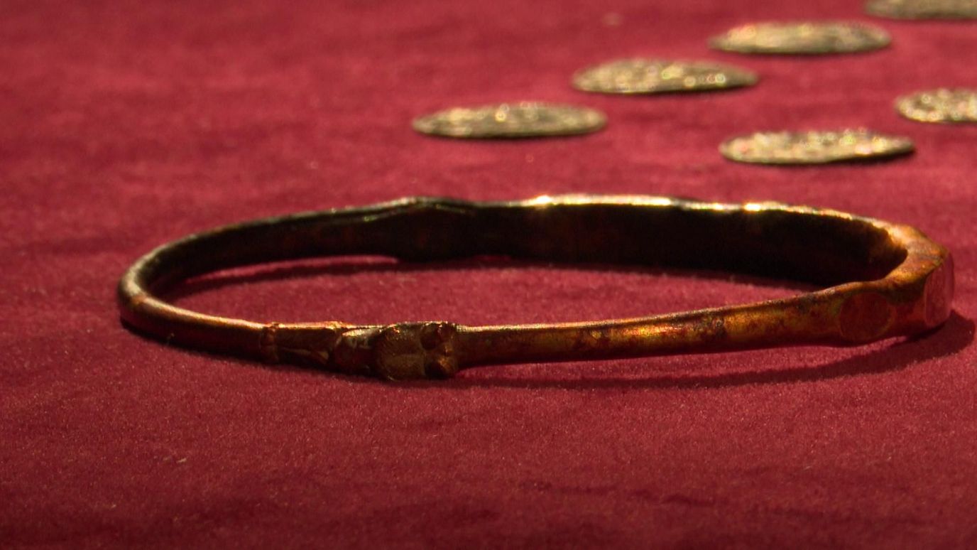 The stolen Viking treasure that could 'rewrite history' - BBC Reel