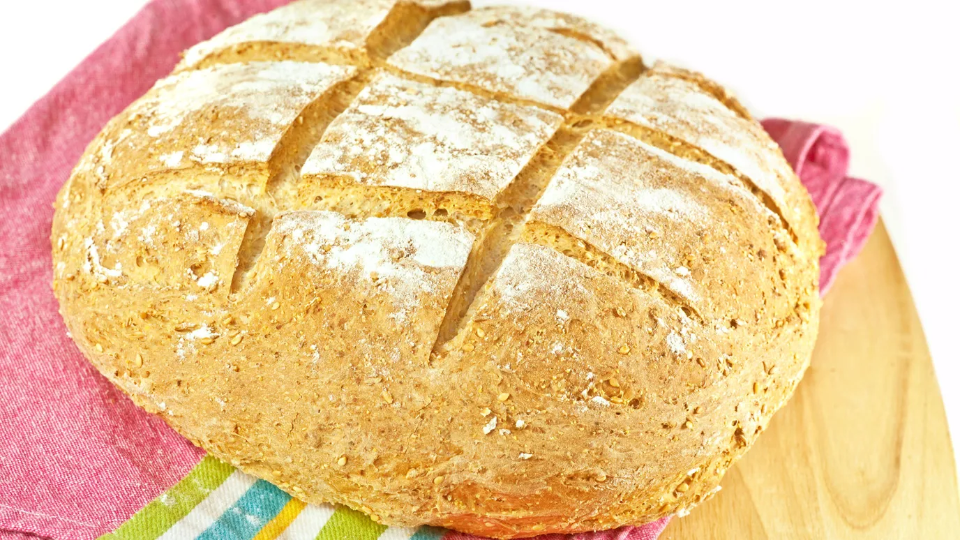 A simple four-ingredient bread recipe anybody can bake - BBC Reel