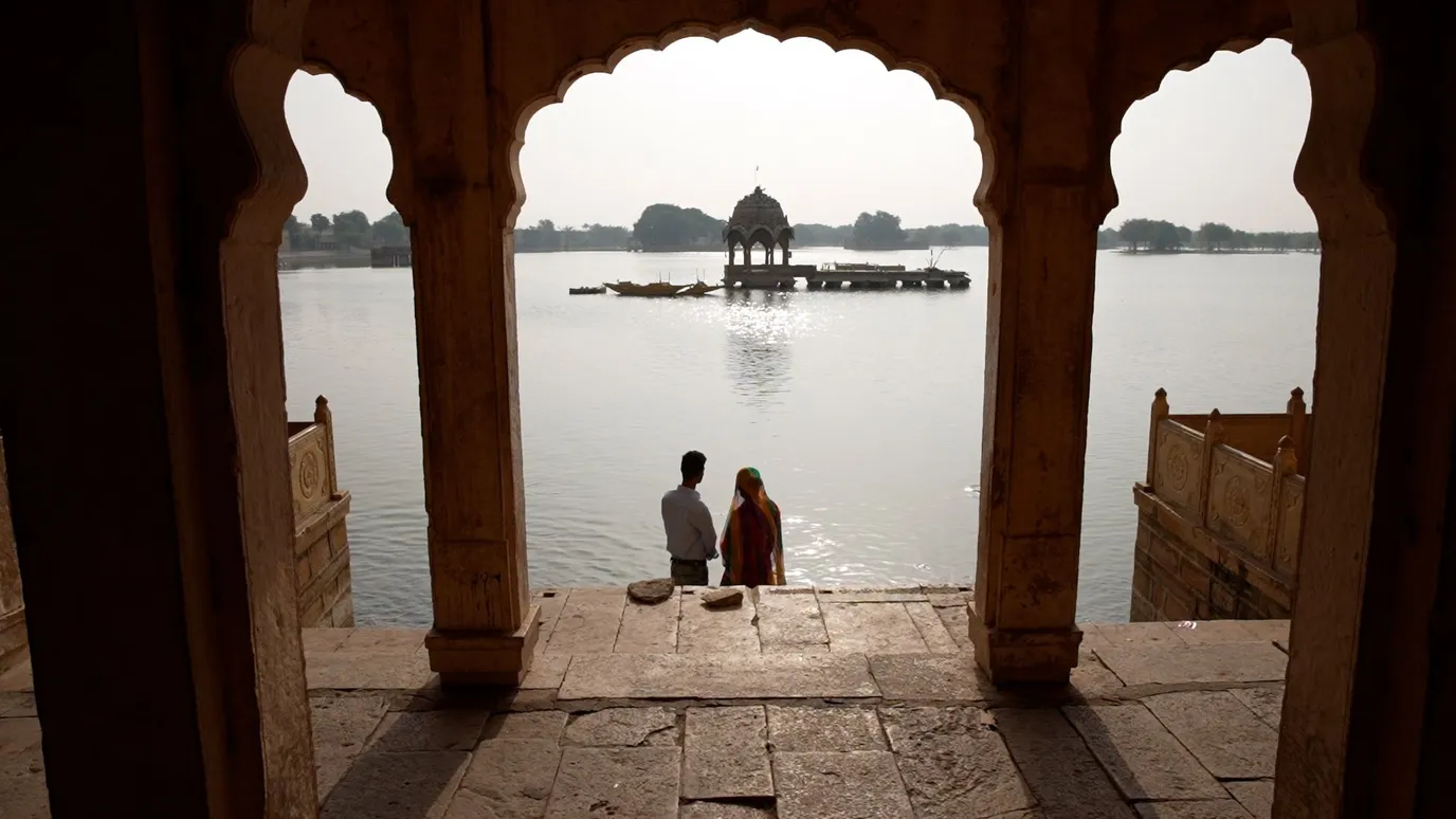 The desert going 5000 years back in time - BBC Reel