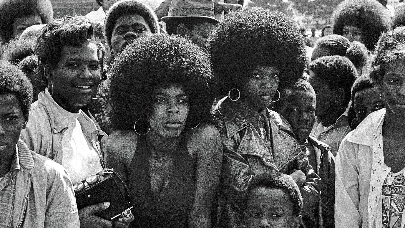 Striking images of women in the Black Panther Party - BBC Reel