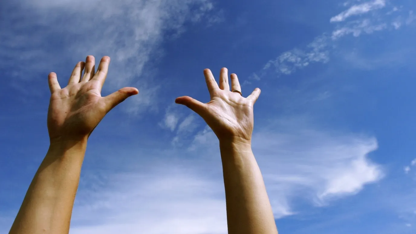 Why is only 10 percent of the population left-handed? - BBC Reel