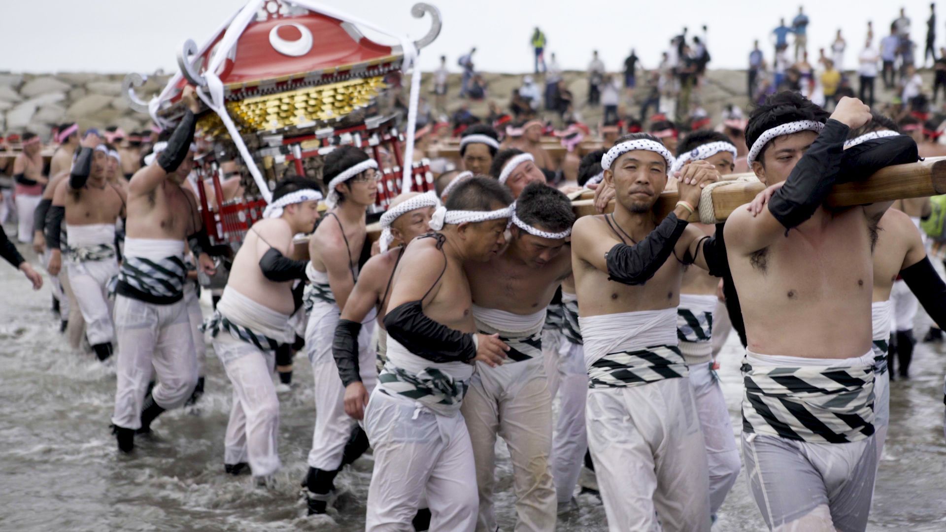 Japan's ancient philosophy that helps us accept our flaws - BBC Reel