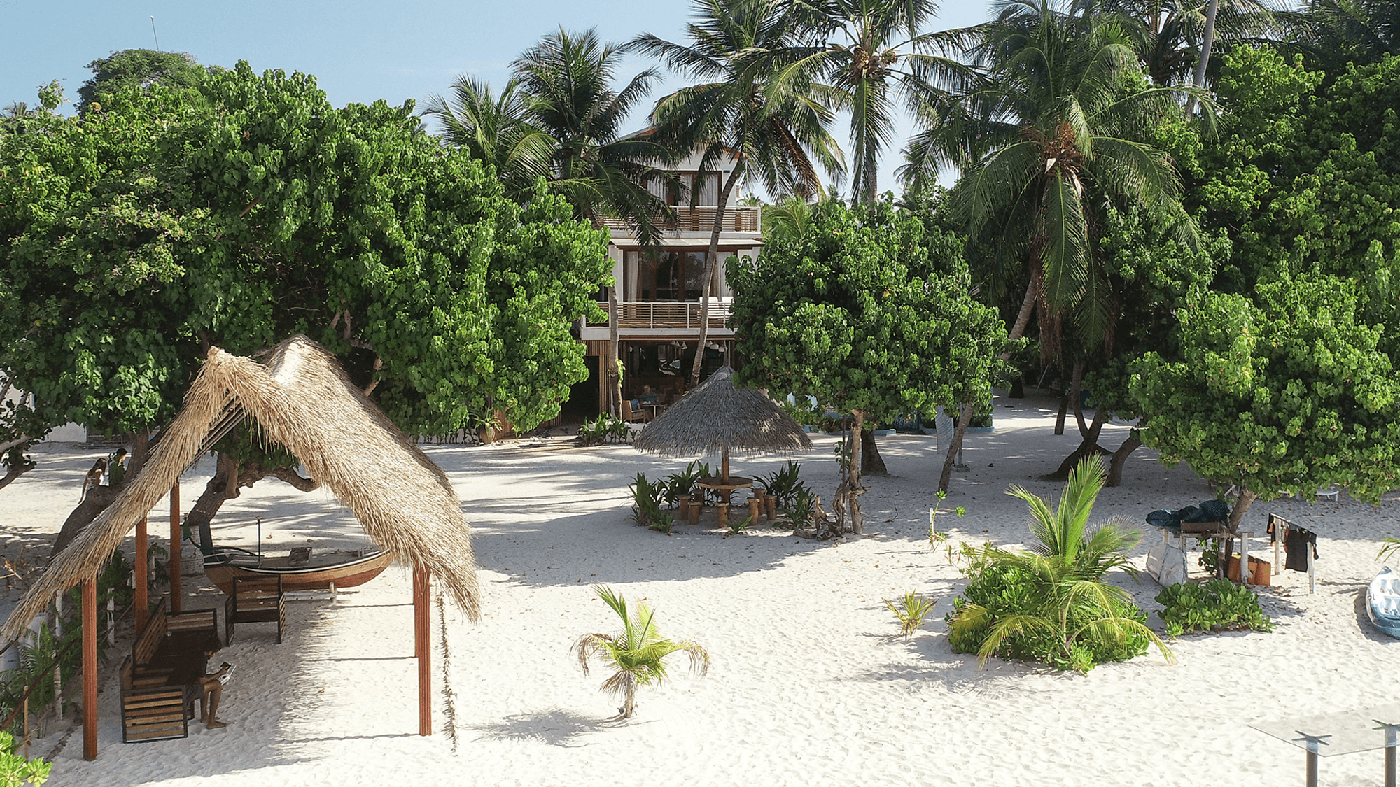 Island-hopping in the 'real' Maldives | Article