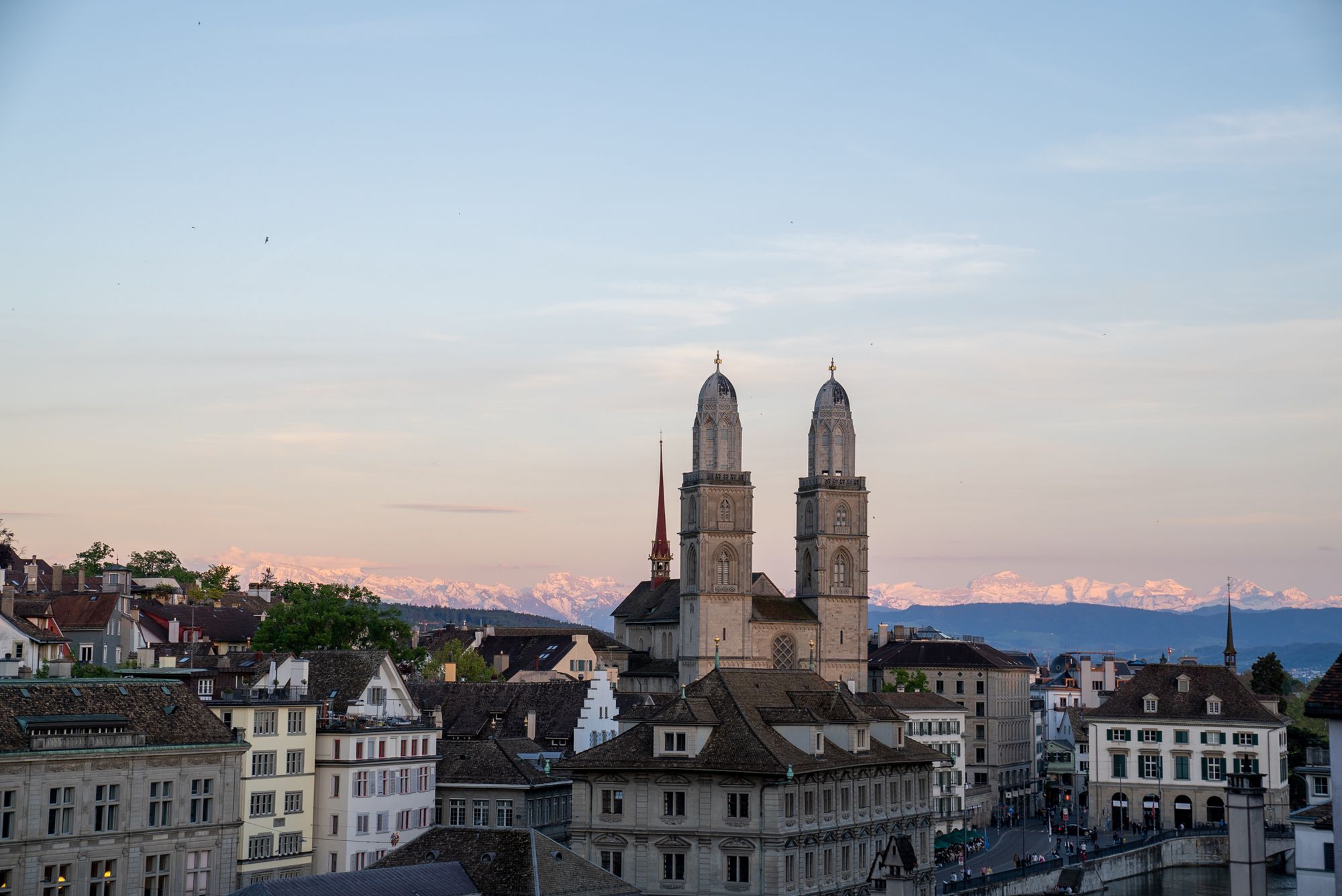 The city quarters connecting communities