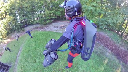 Putting a jetpack to the test - BBC Reel