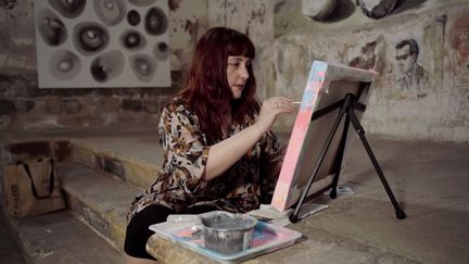 Frisson: Why music can give you chills or goosebumps - BBC Reel