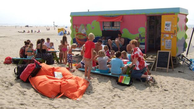 The Dutch beach library