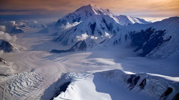 The train that takes on Alaska’s Mt McKinley