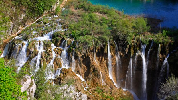 BBC - Earth - The 14 most amazing bodies of water on our planet