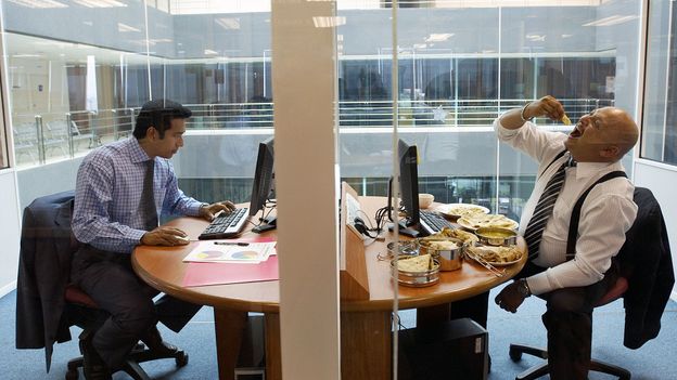 Work habits that make people hate you