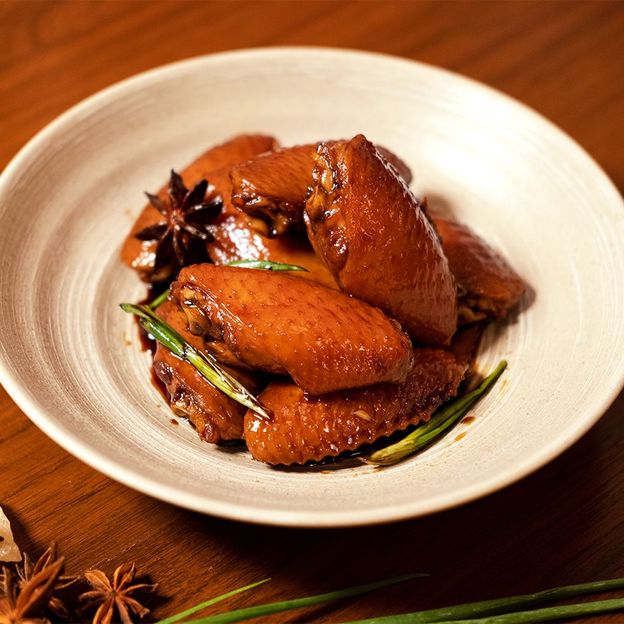 ArChan Chan's Sweet-soy chicken wings from Hong Kong - BBC Travel