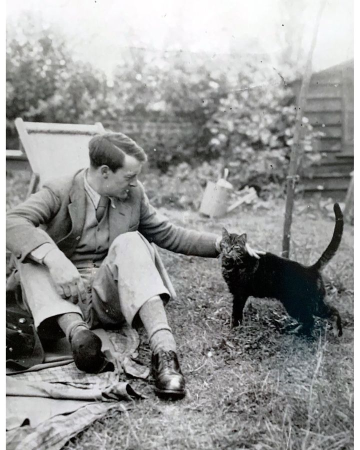 Eric Ravilious: A very British vision of war? - BBC Culture