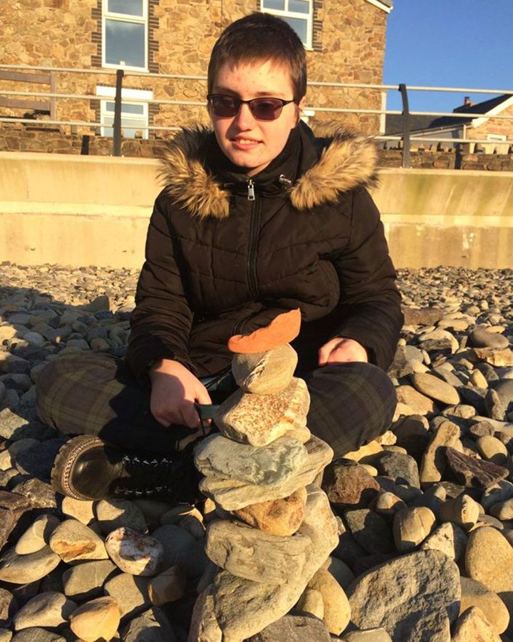 How some young people are shaking off gender binaries - BBC Worklife