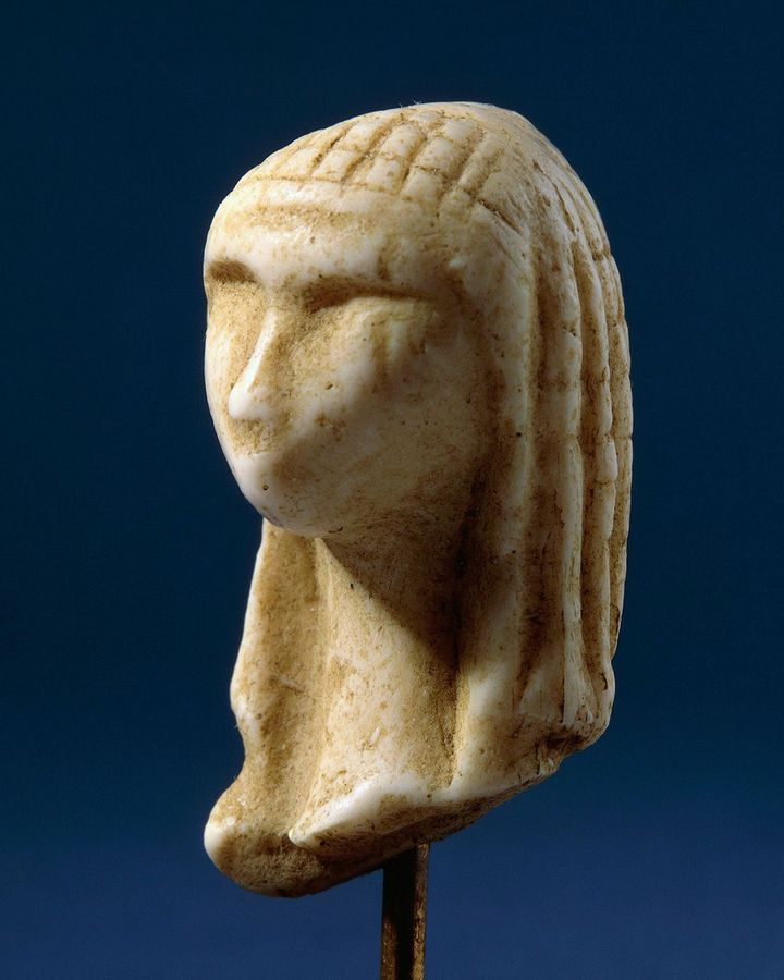 The 160-year mystery of Europe's Ice Age 'queens' - BBC Future