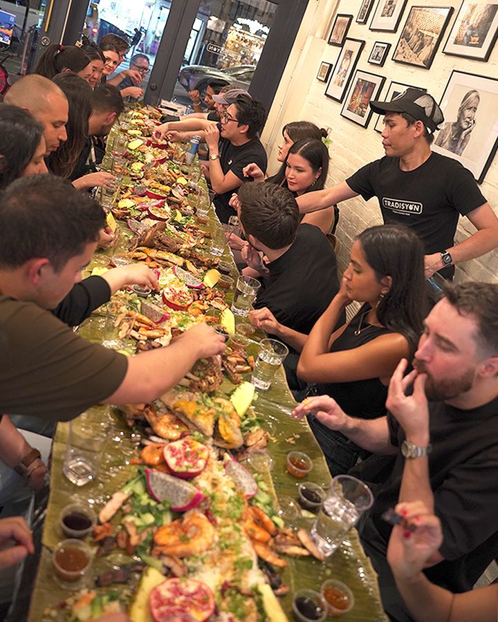 Kamayan feasts: The 'hands-only' meals that bring Filipinos together ...