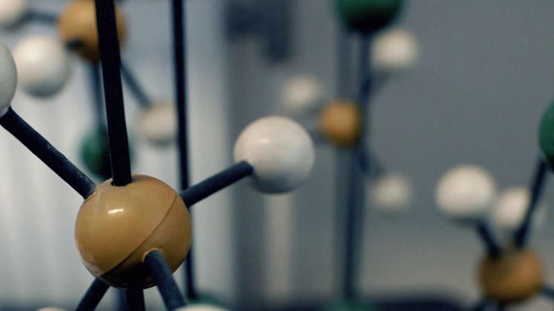 How does the 'wonder material' Starlite actually work? - BBC Reel