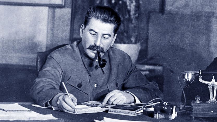 The mysterious 'inverted tower' steeped in Templar myth - BBC Reel