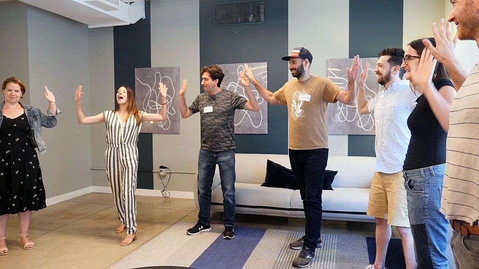 The rise of the 'micro-cubicle' - BBC Reel