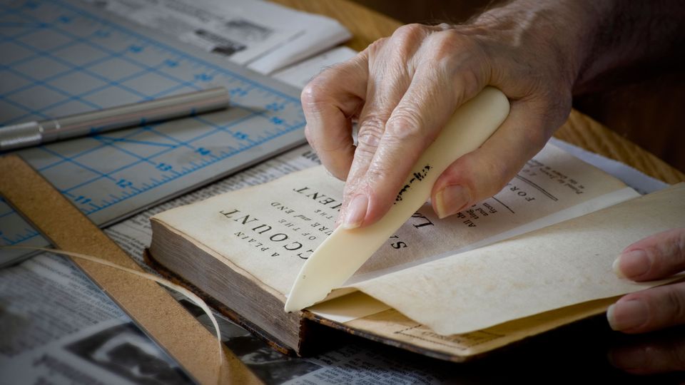 Preserving the ancient art of handcrafting books - BBC Reel