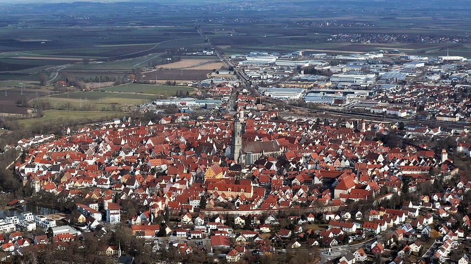 The nuclear lighthouses built by the Soviets in the Arctic - BBC Reel
