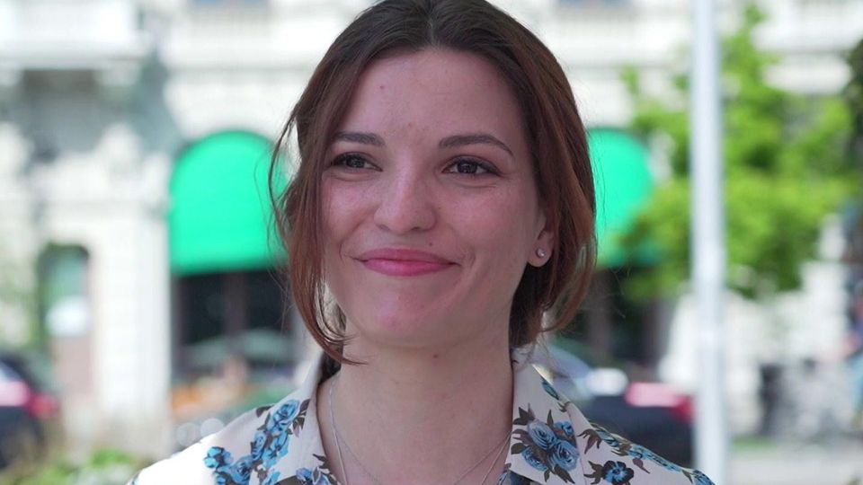 How does 'herd immunity' work? - BBC Reel