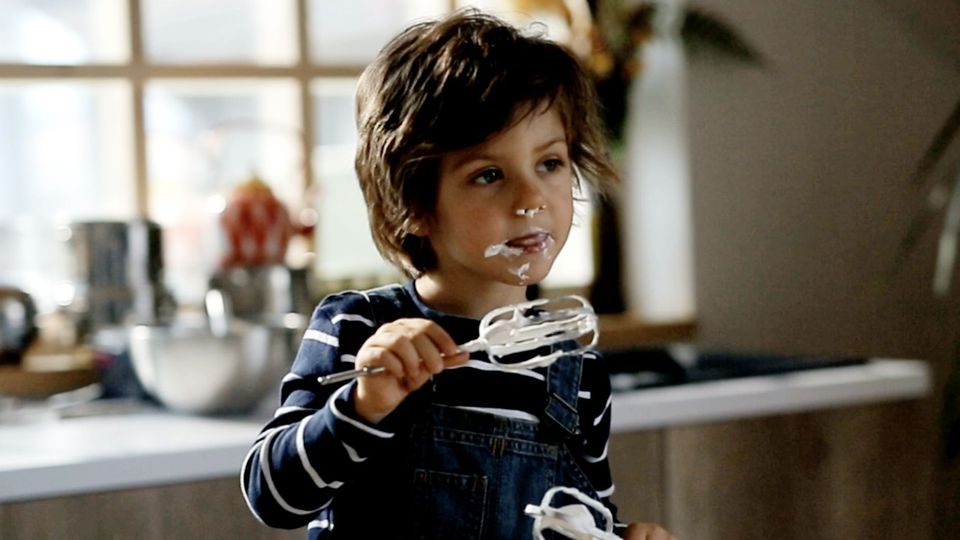 Why the way our children watch screens matters - BBC Reel