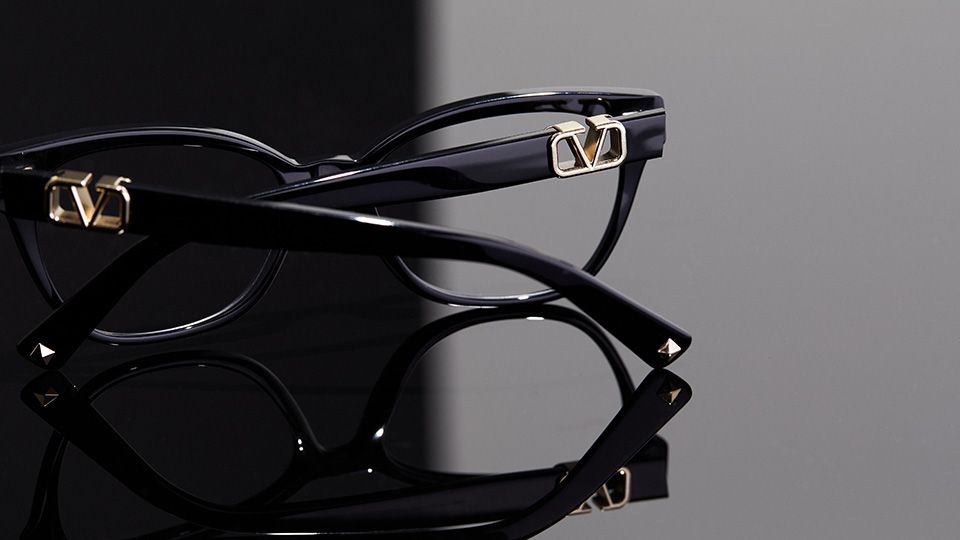 Looking back: Why retro eyewear will be a 2021 staple - Article