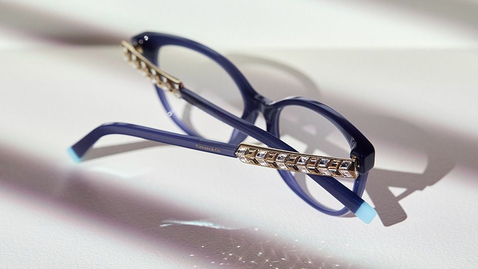 Looking back: Why retro eyewear will be a 2021 staple - Article