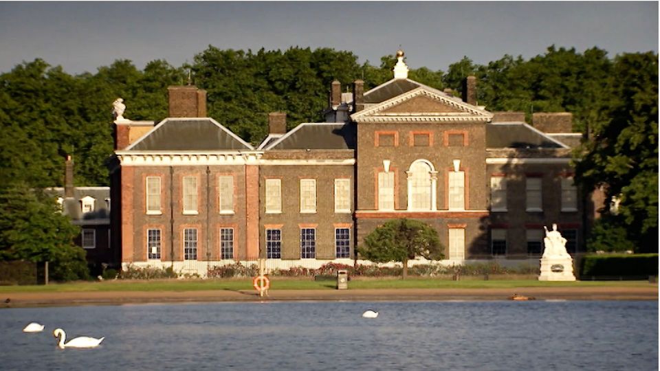 Five little-known Coronation facts to impress your friends - BBC Reel