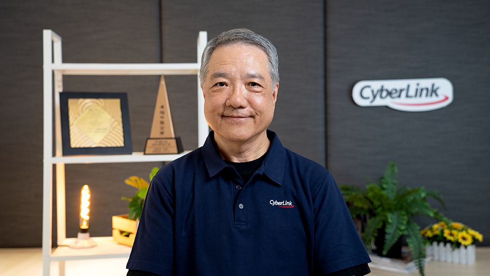 Secrets from a tech island - Article