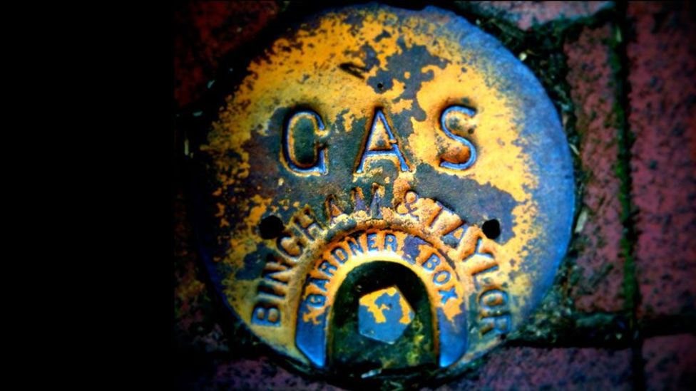 Utility covers around the world - BBC Travel