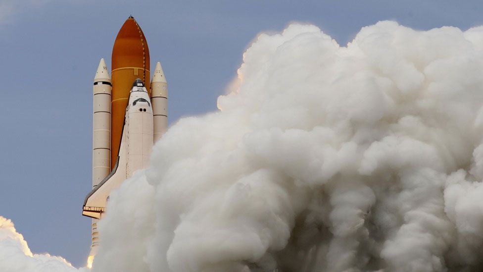 Dream Chaser: A ‘family car’ for space - BBC Future