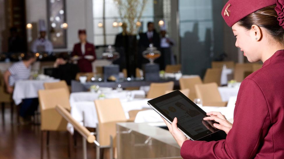 Tablets invade the travel sphere - BBC Travel