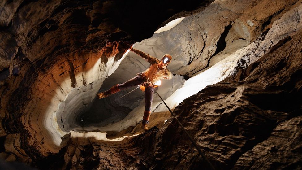 Tennessee’s subterranean world - BBC Travel