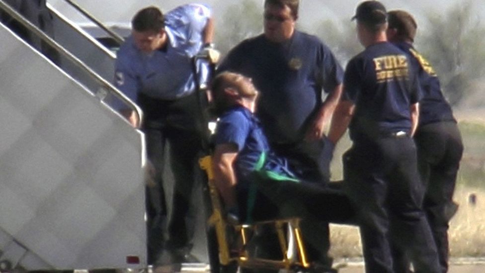 In brief: JetBlue pilot suffers mid-flight breakdown - BBC Travel