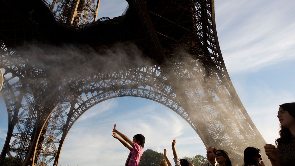 A month of Sundays in Paris - BBC Travel