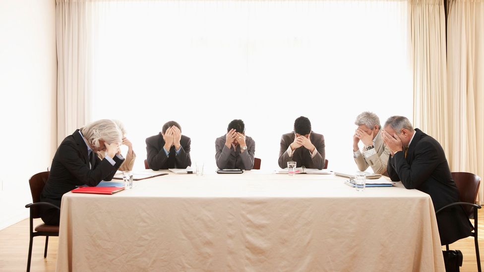 Don’t ignore these five signs of impending layoffs - BBC Worklife