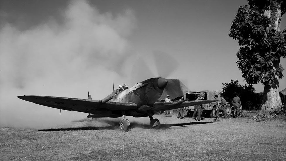 Spitfire: The soaring beauty of a design classic - BBC Culture