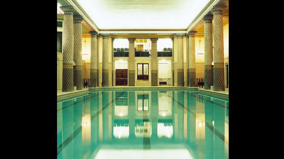 The most beautiful swimming pools - BBC Culture