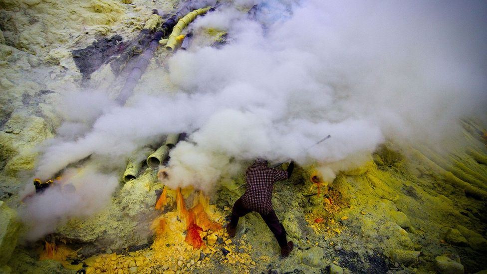 The volcano miners - BBC Travel