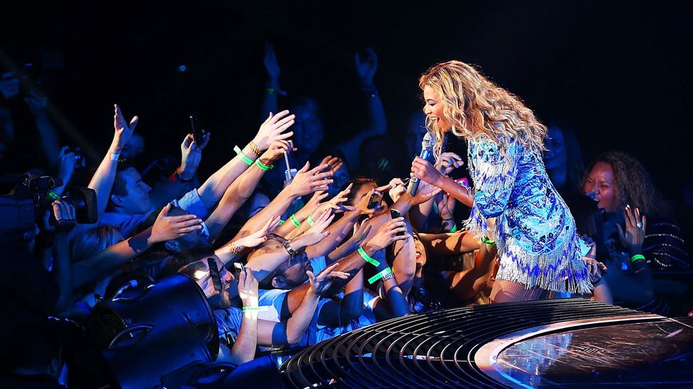 Backstage guide to scoring great concert tickets - BBC Worklife