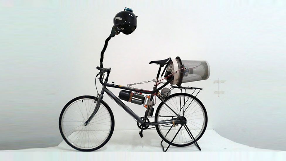 Pollution in China: Precious art from toxic waste - BBC Culture