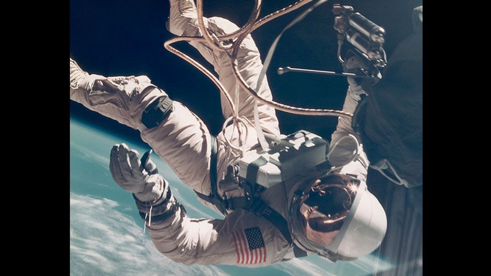 The first space photographers - BBC Future