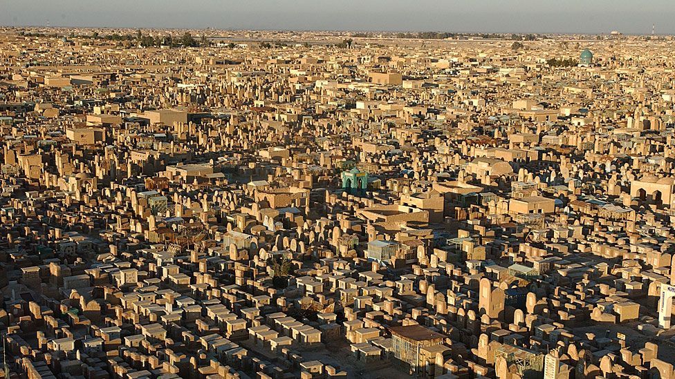 Tombs with a view: The city cemetery - BBC Culture
