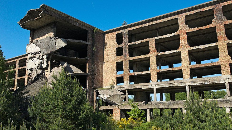 Ruined beauty: What should we do? - BBC Culture