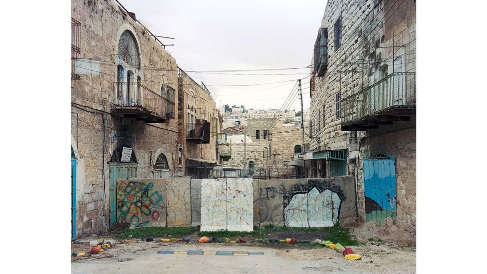 Thomas Struth: An eye on Israel and the West Bank - BBC Culture